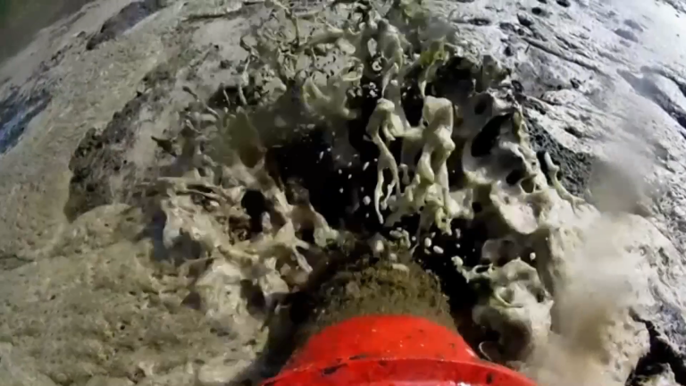 Lagoon Crawler - Nuhn Industries Ltd. | Innovative Manure Equipment